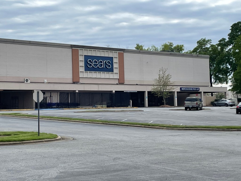 Sears, Friendly Center, Greensboro, North Carolina. - brostocks